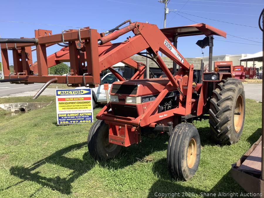 Case Tractors Loader
